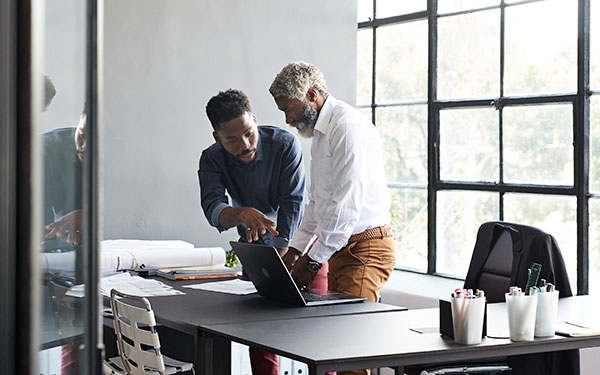 Descripción general de las cuentas de cheques para empresas